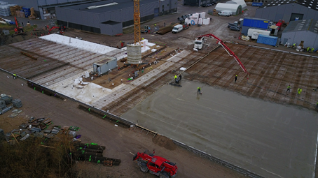 Med det nye færdigvarelager øger vi den logistiske kapacitet og ...